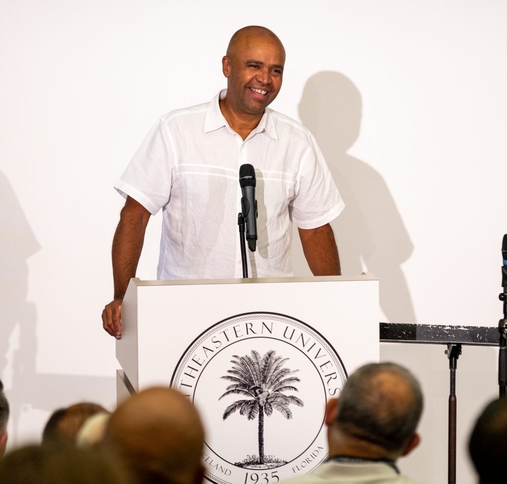 Carrión Hispanic Leadership Center - Southeastern University